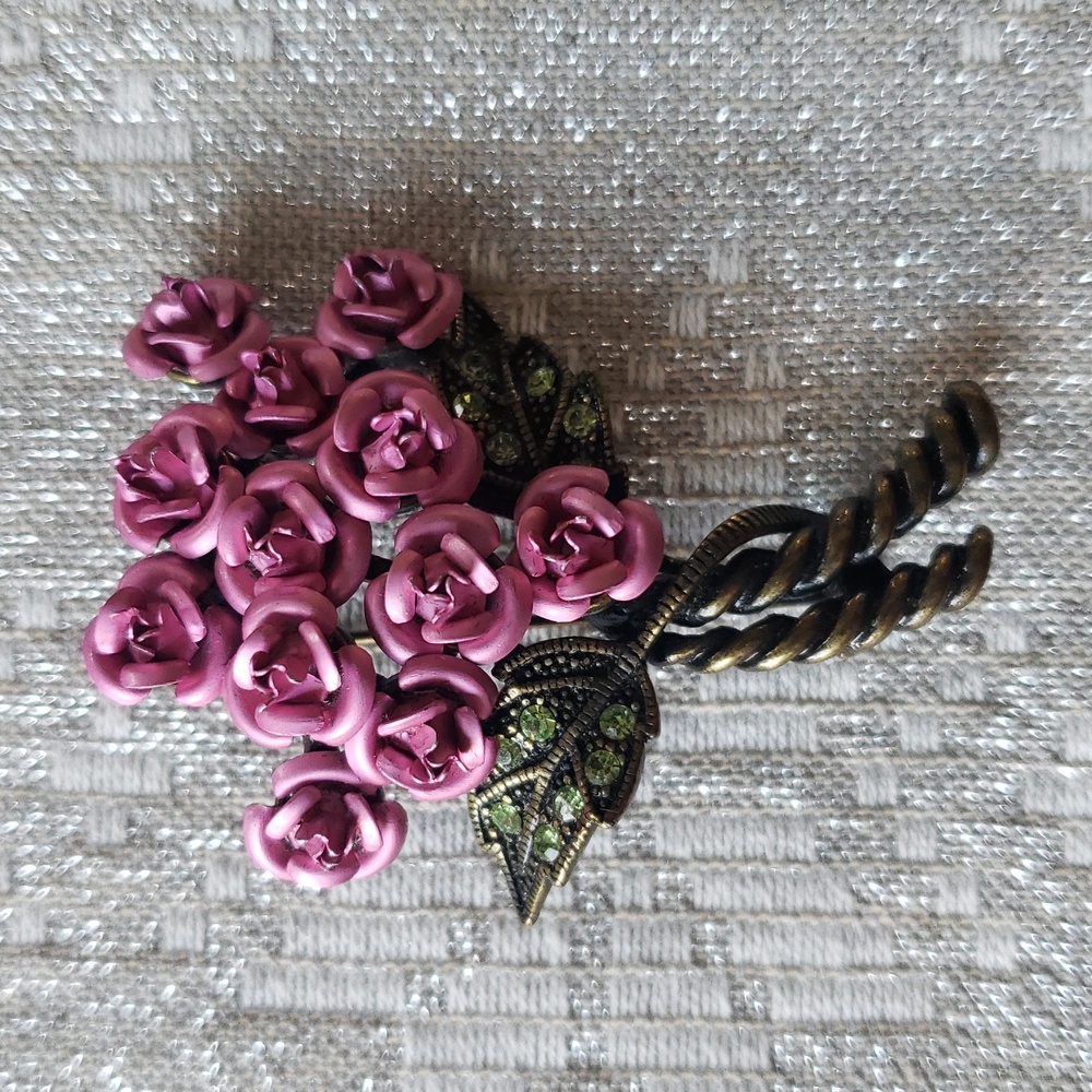 Avon Nina Ricci Dozen Pink Rose Bouquet Brooch Vintage - Gem